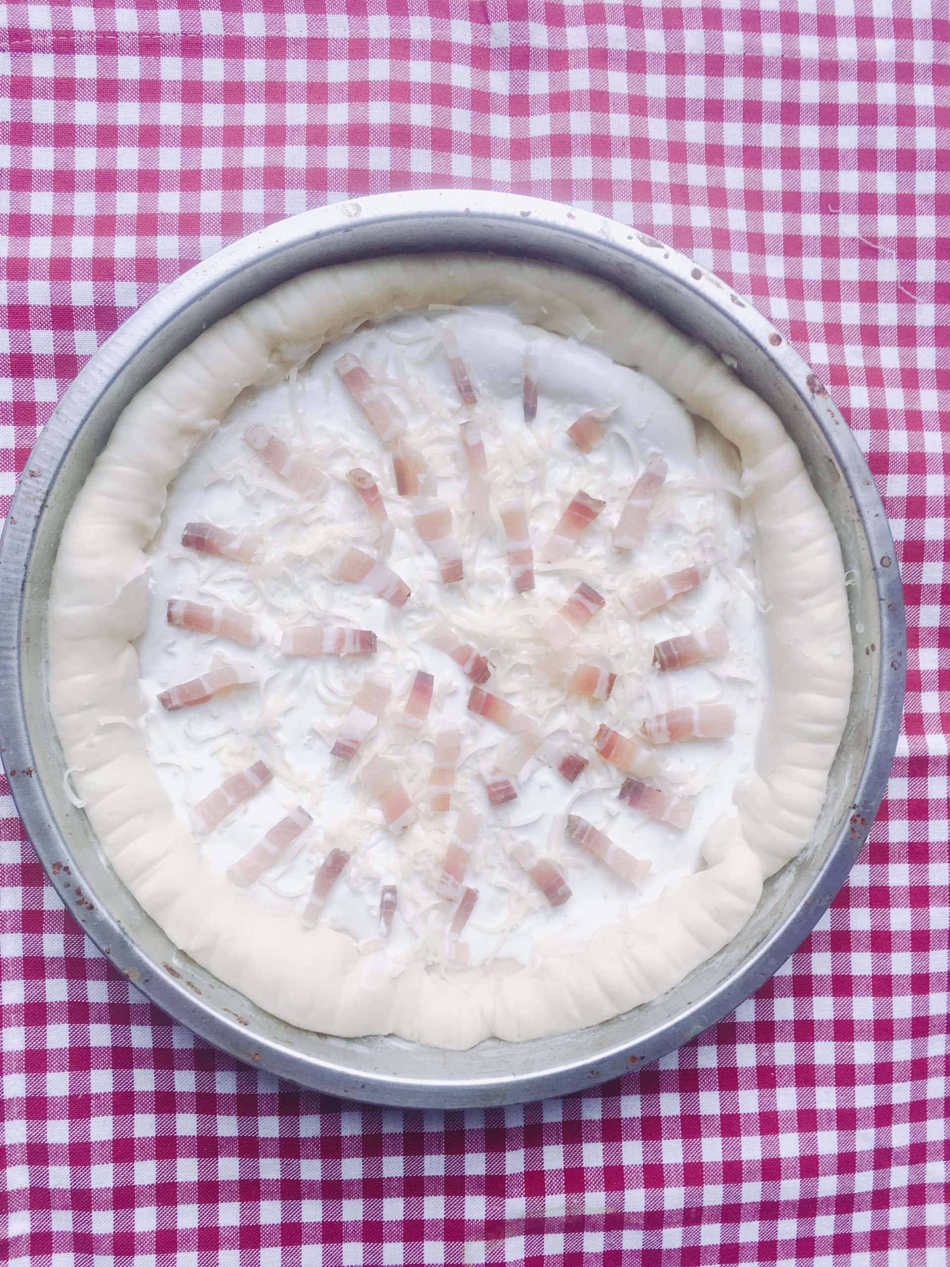 Gâteau du Vully aux lardons- recette suisse